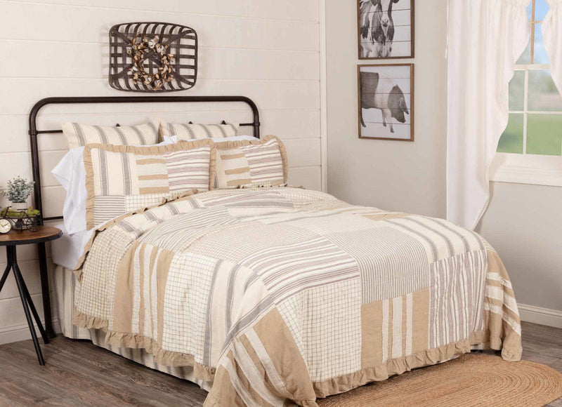 Cozy Farmhouse Bedding for a Warm and Inviting Home - Retro Barn ...