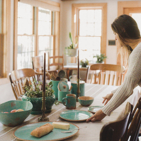 Patina Ceramic Dinnerware 16 Piece Set - Retro Barn Country Linens
